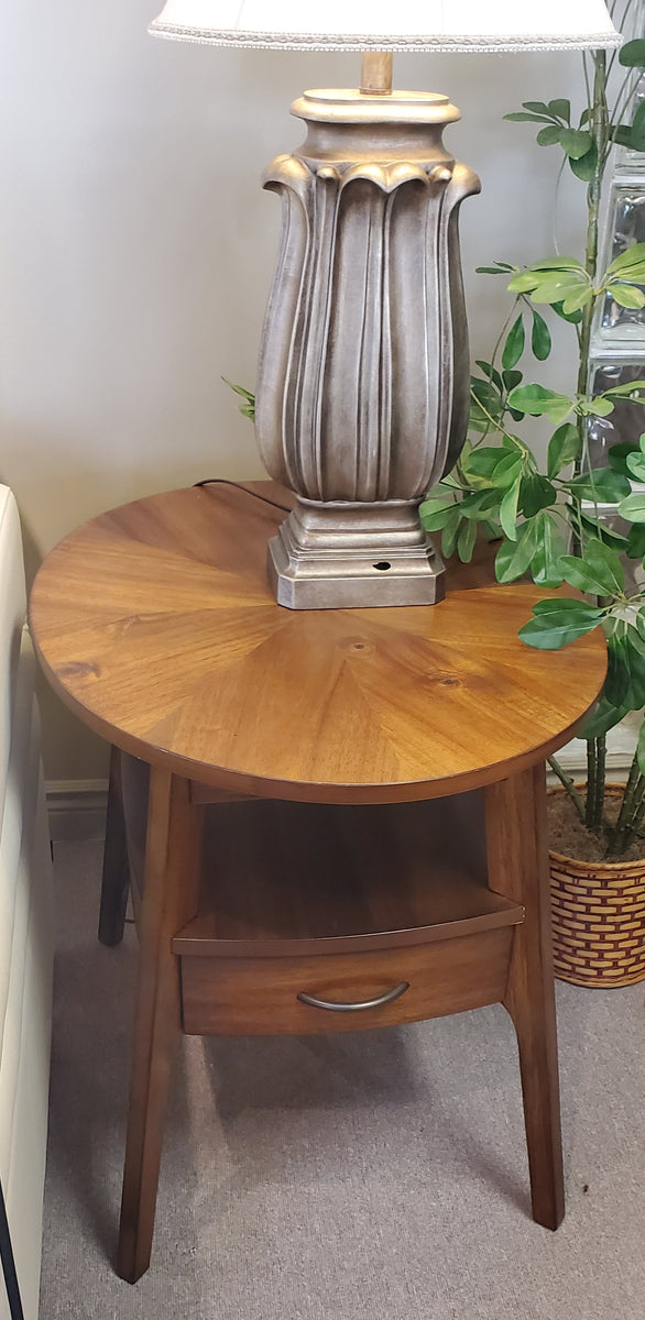 Retro Cocktail Table Collection – Wilson Furniture Oshawa