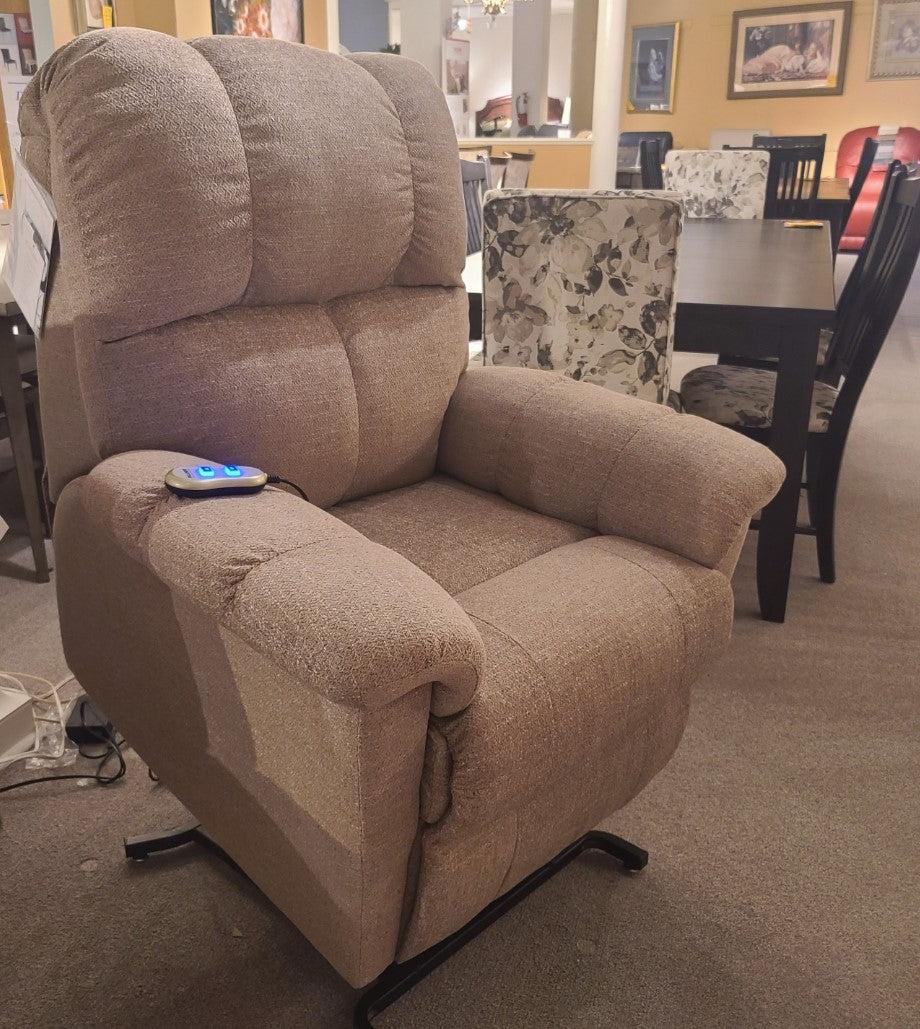 Palliser Lift Recliner NO TAX – Wilson Furniture Oshawa